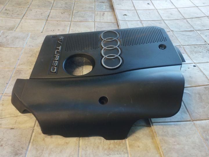 AUDI A6 (4B2, C5) Engine Cover 058103724Q, 058103724N 18244392 - Used ...